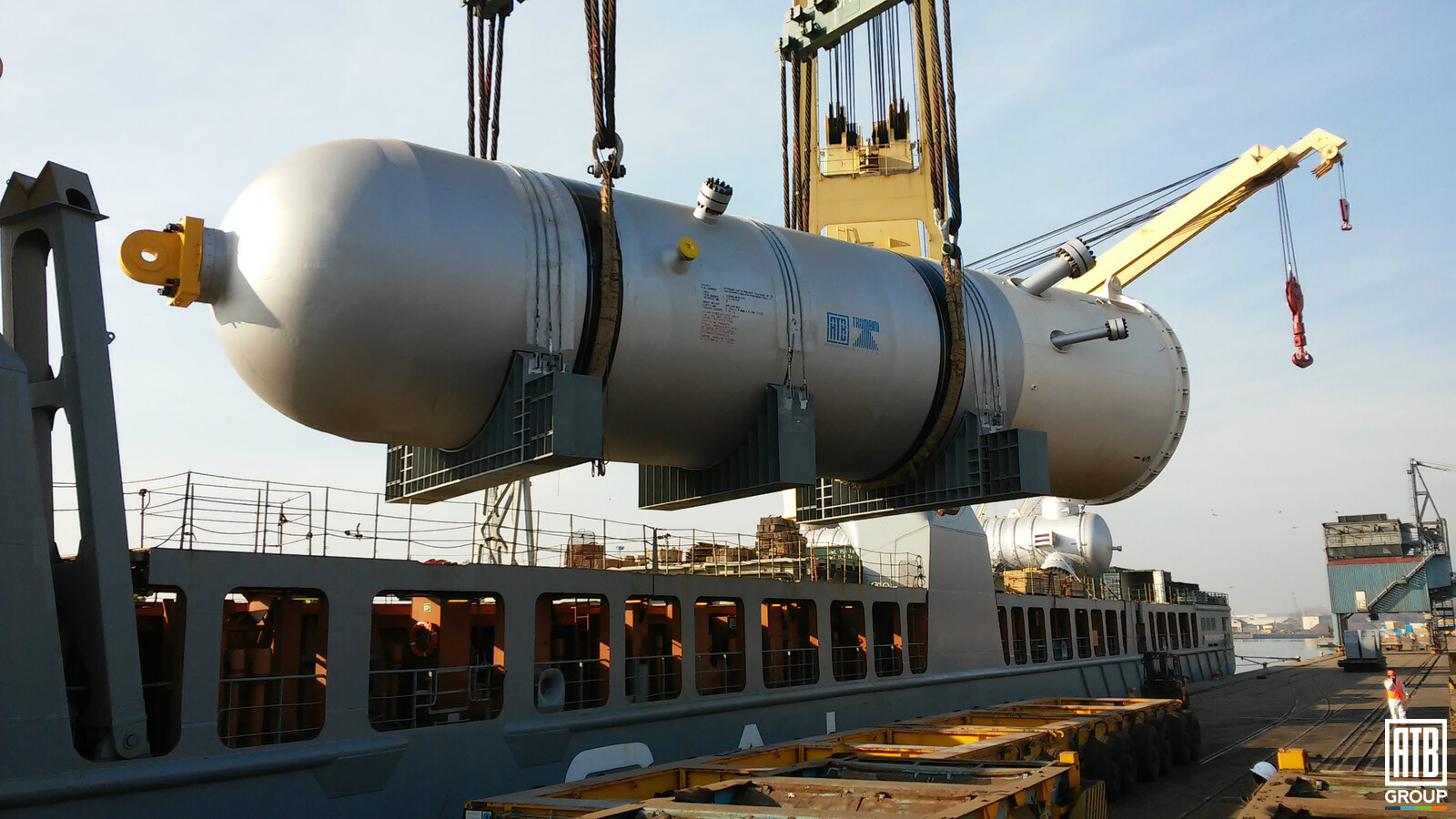 Petronas Rapid Project: Shipment to Malaysia of first two ARDS Reactors